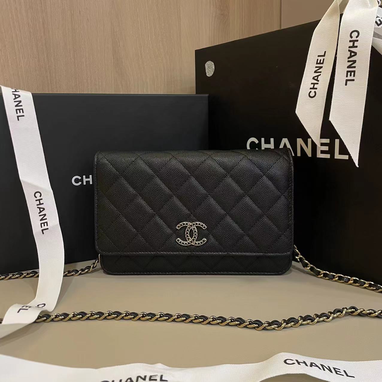 #A975 CHANEL - Boyico